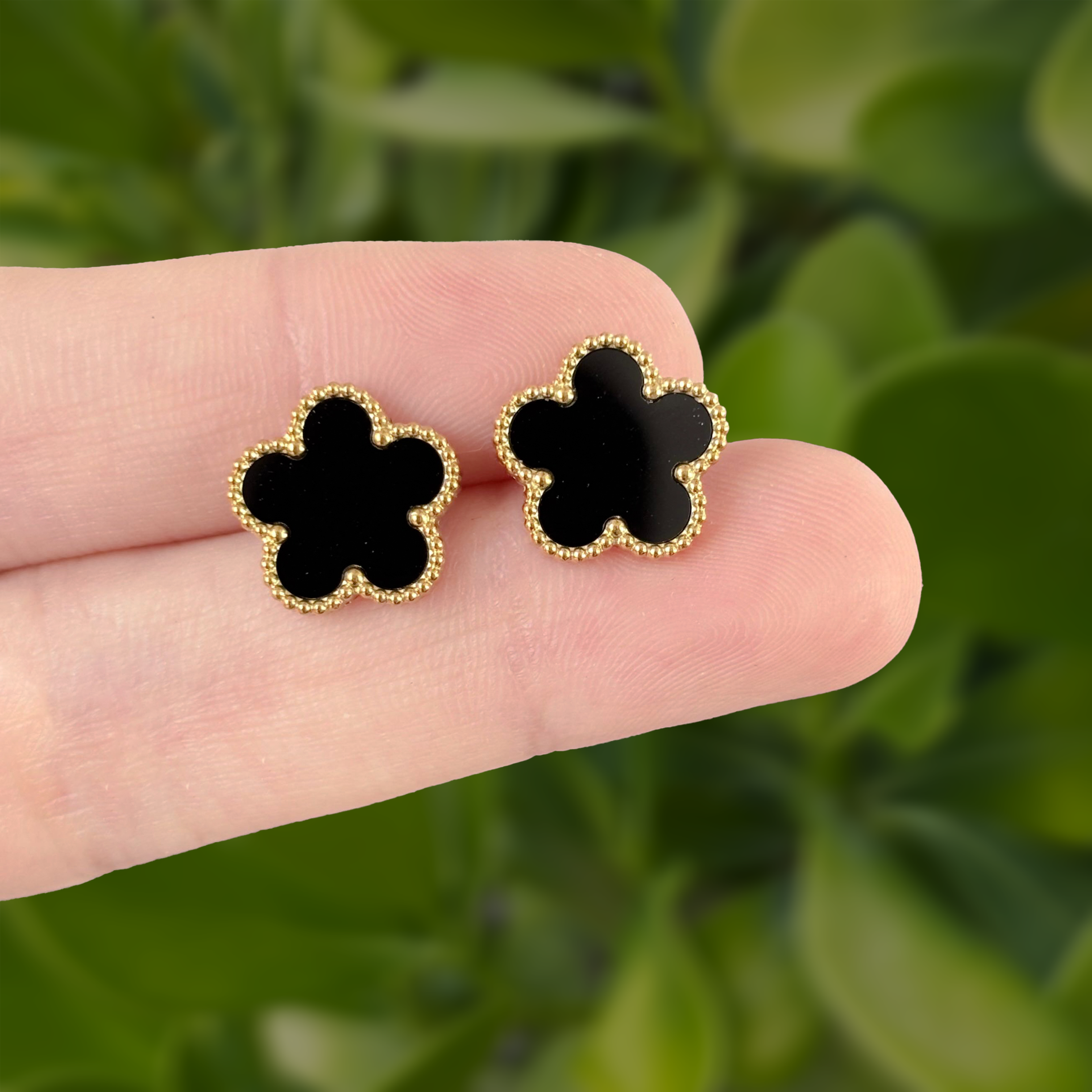 Aretes Trébol Negro Acero Inoxidable 1Y7 – Tula Mayoreo